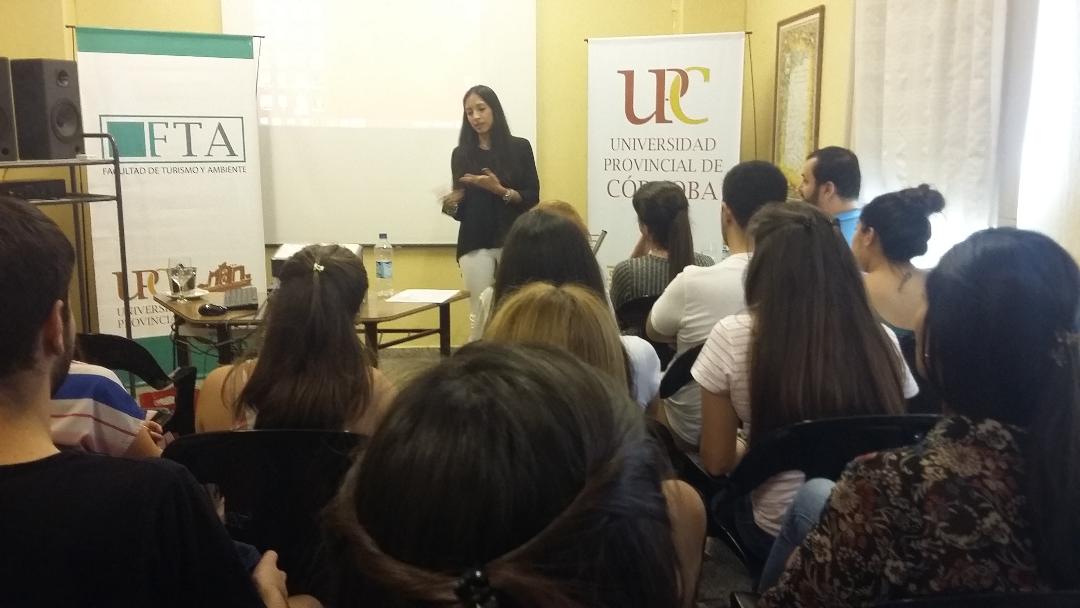 Ex alumnos de la FTA dialogaron con estudiantes – Prensa UPC